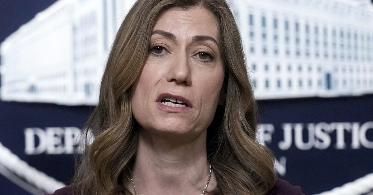 DEA chief faces probe into ‘swampy’ hires, no-bid contracts | The ...