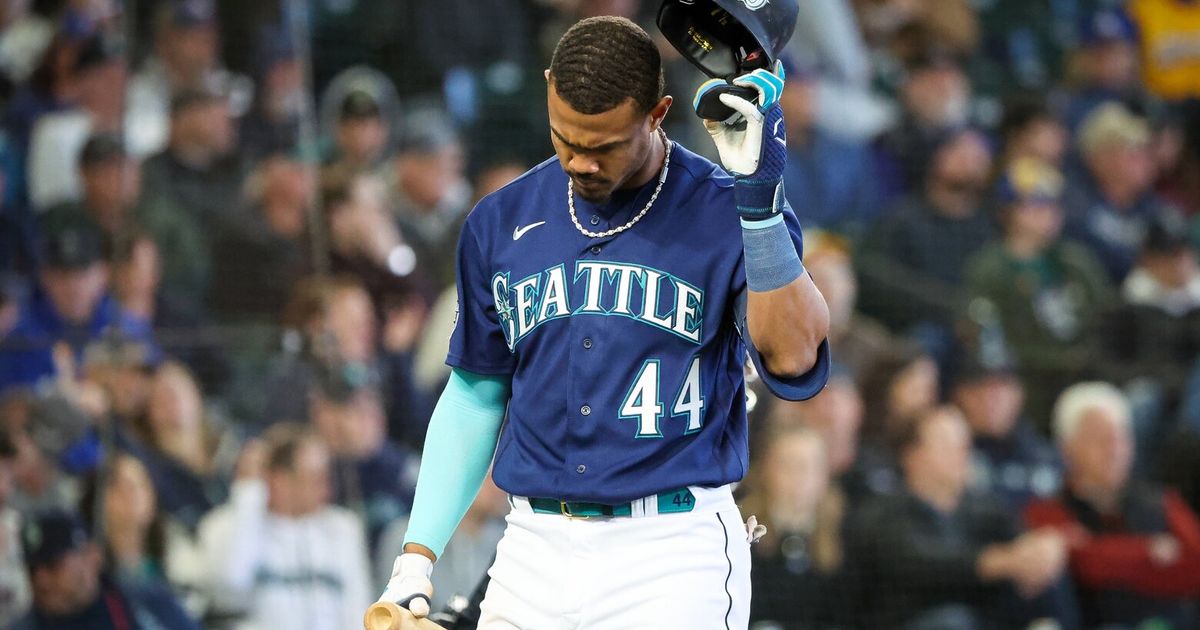 Photos: Mariners lose to Brewers, 3-5 | The Seattle Times