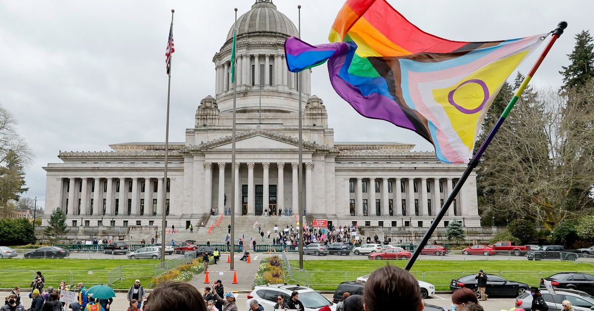 WA bill focused on trans youth sparks dueling protests | The Seattle Times