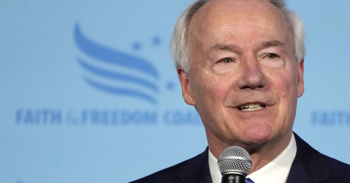 Asa Hutchinson Formally Launches 2024 Campaign In Arkansas The
