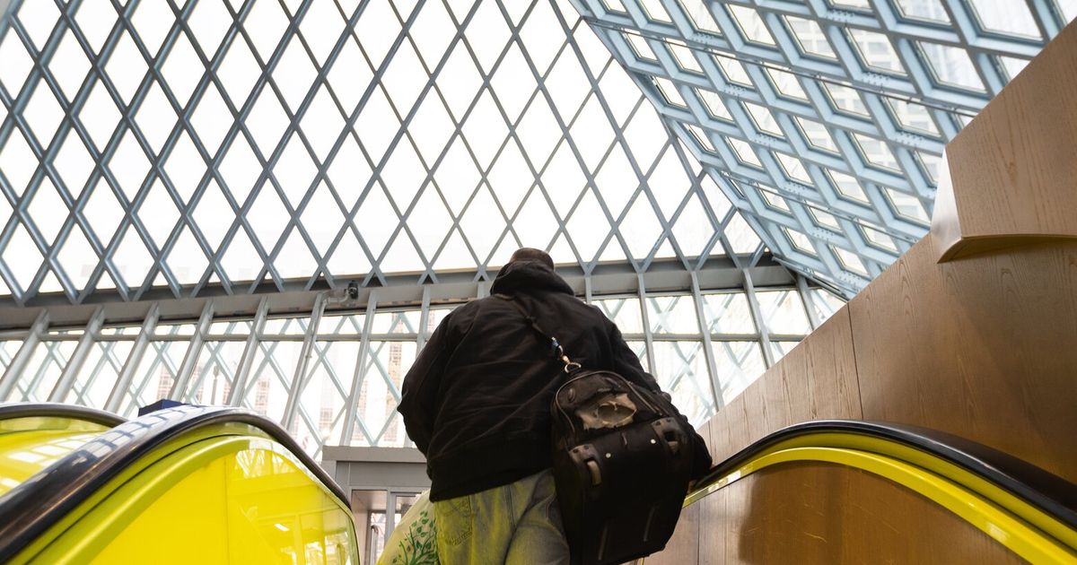 Seattle libraries, transit branch into social work to take on mental ...