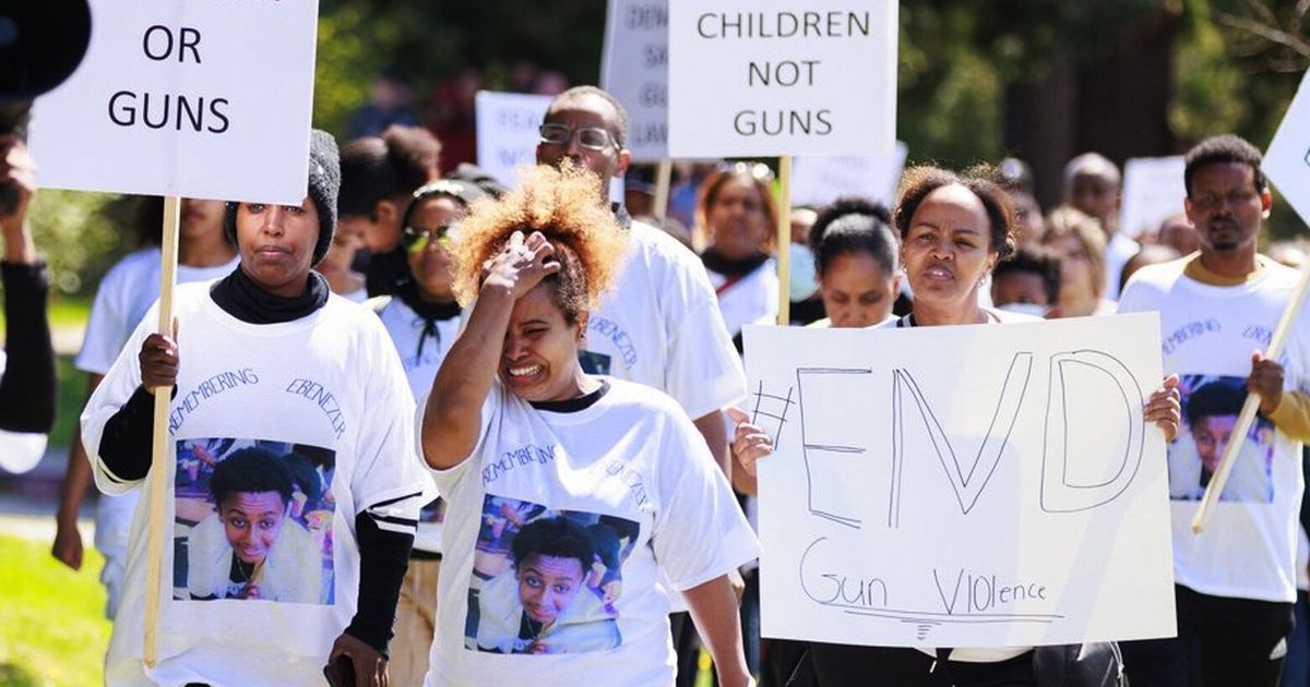 Students, family hold vigil for Ingraham High student shot in November ...
