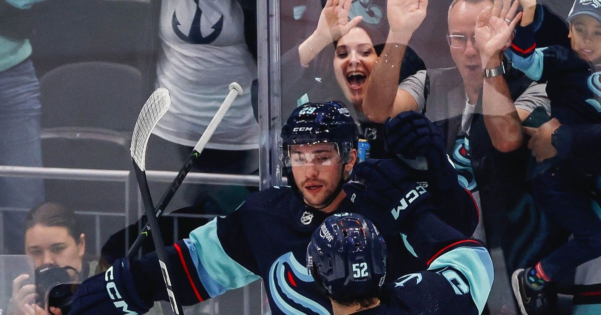 Vince Dunn scores first as Kraken set scoring milestone in loss to ...