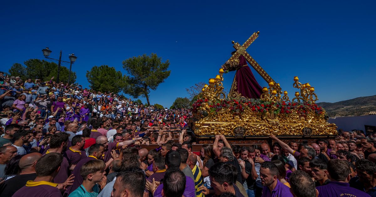 AP PHOTOS: Joyous Holy Week celebrations around the world | The Seattle ...