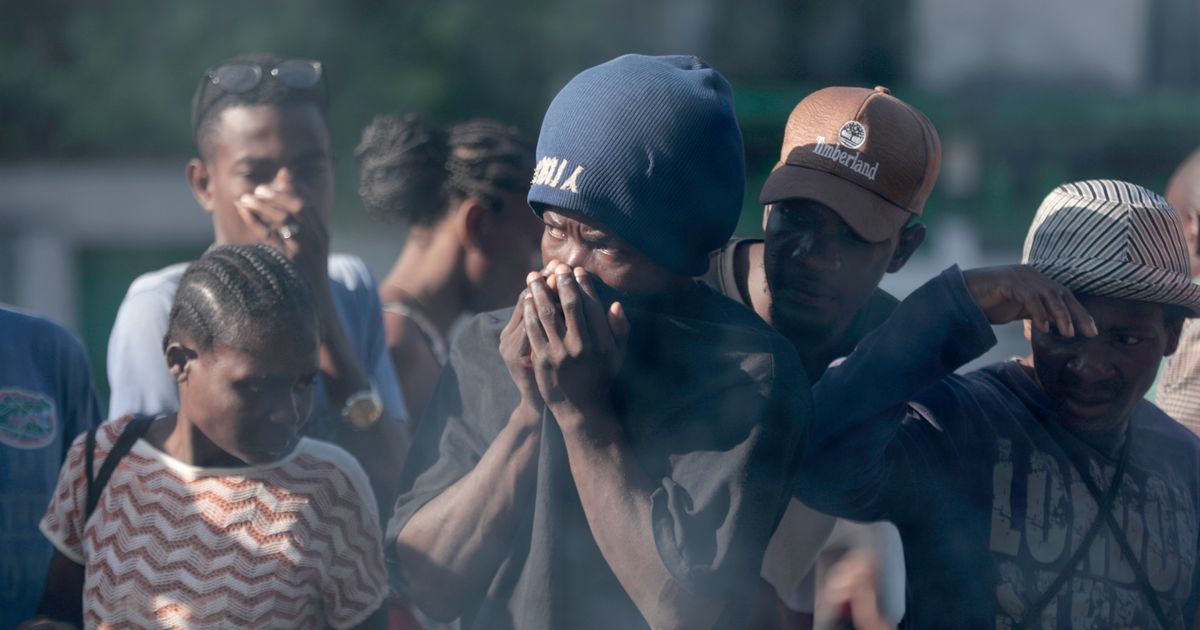 Mob kills 13 suspected Haiti gangsters with gas-soaked tires | The ...