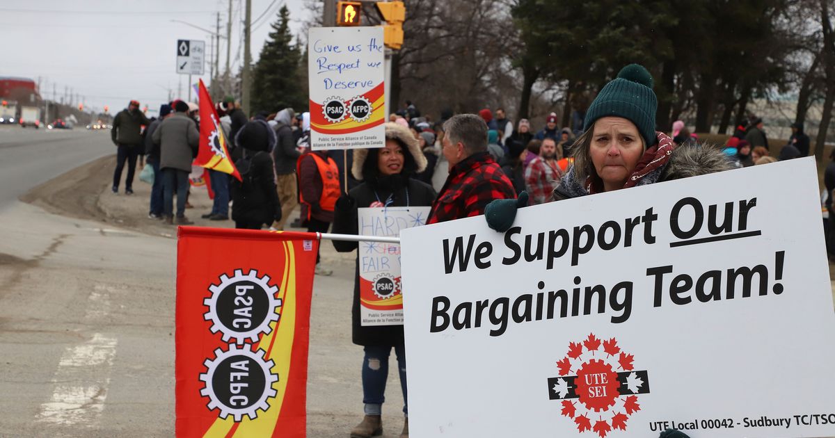 Big public union strike in Canada could disrupt tax season | The ...