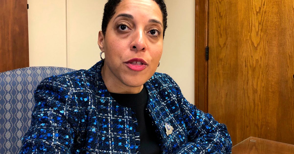 Judge: No contempt of court for St. Louis prosecutor | The Seattle Times