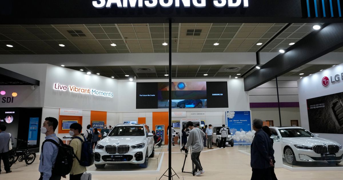 GM, Samsung plan new EV battery cell factory in US | The Seattle Times
