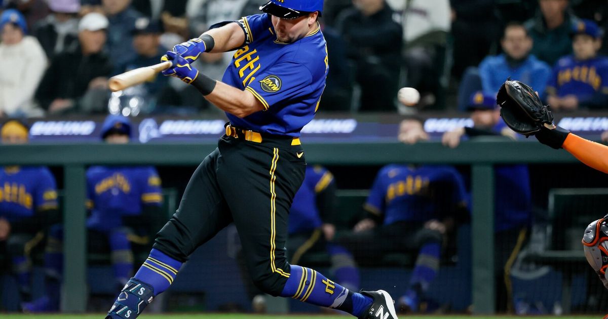 Photos: Mariners lose to Astros, 6-4 | The Seattle Times