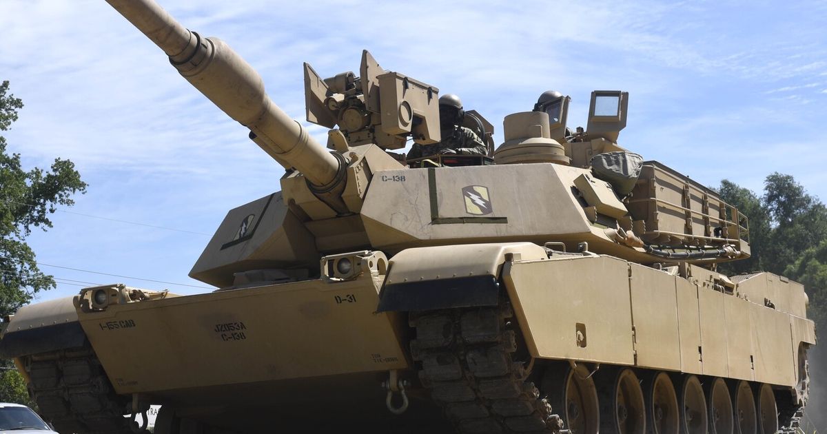 US Abrams tanks for training Ukrainian forces arrive in Germany ahead of schedule | The Seattle ...