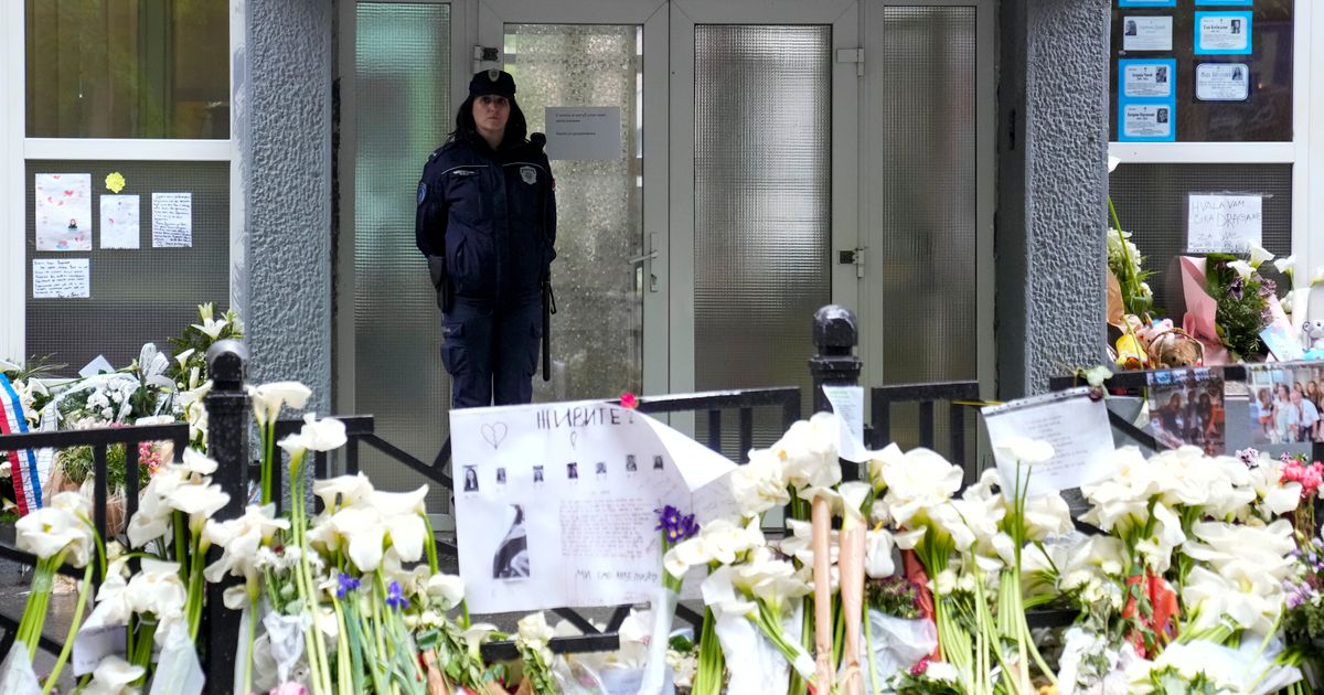 Serbians hand over thousands of weapons after mass shootings | The ...