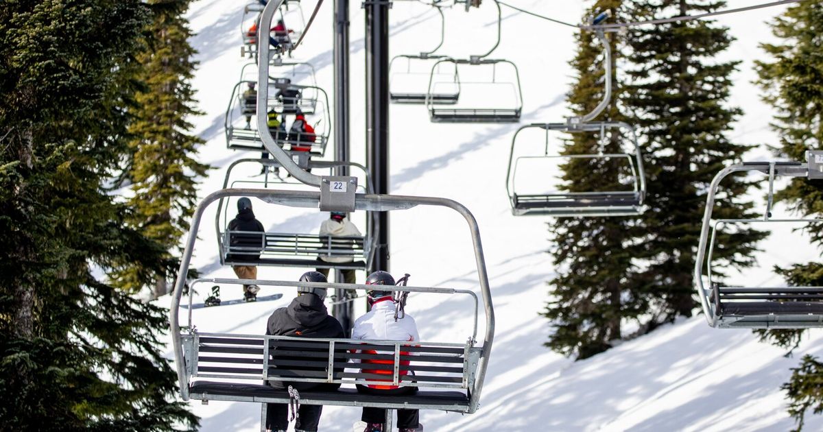 Stevens Pass ex-worker sues over traumatic injuries from ski lift fall ...