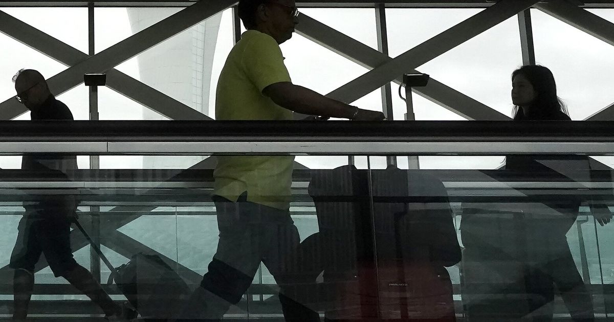 Could a flying dress code make for more polite passengers? | The ...