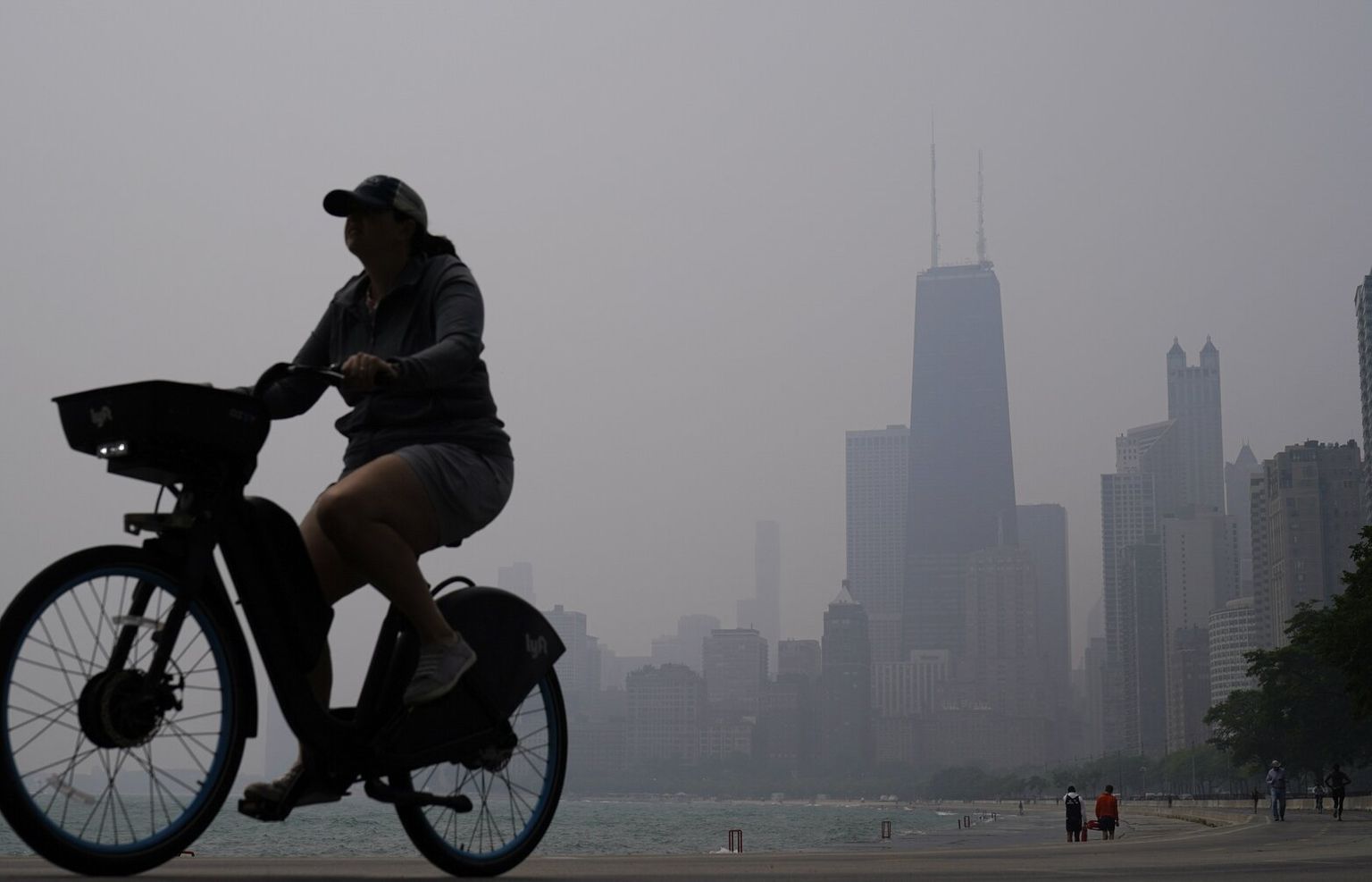 Smoke from Canada wildfires is increasing health risks in Black and ...