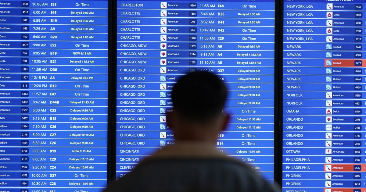 Travelers endure another day of airport agony. One airline has by far ...