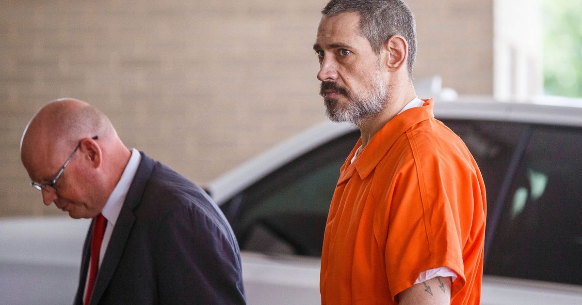 Inmate Sentenced To Life Following Escape With Help By Alabama Jailer