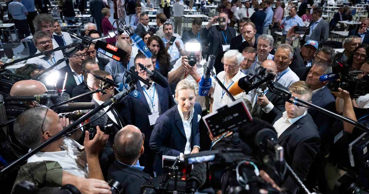 Centrist parties alarmed as poll shows growing support for German far ...