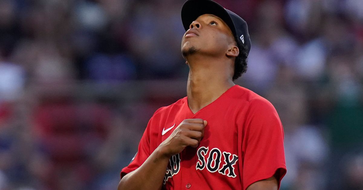 No-hit attempt for Red Sox RHP Brayan Bello ends with 8th-inning ...