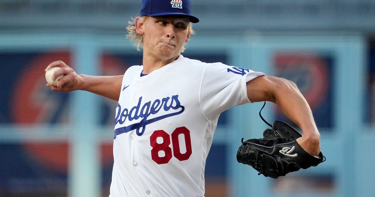 Dodgers’ no-hit bid broken up in 7th against Giants | The Seattle Times