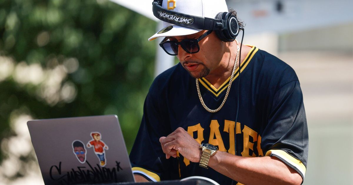 Downtown summer scenes lead off All-Star Week | The Seattle Times