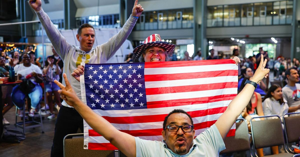 Photos: Fans catch U.S. Women’s World Cup at Seattle Center watch party ...