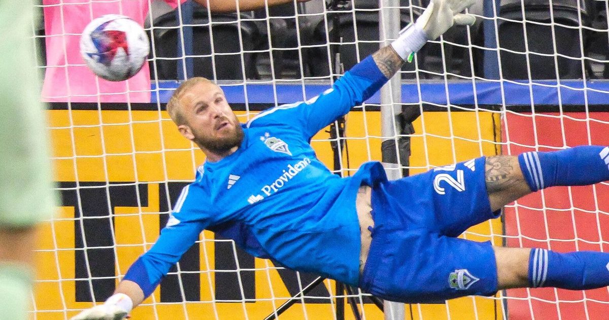 Sounders keeper Stefan Frei undergoes surgery on finger | The Seattle Times