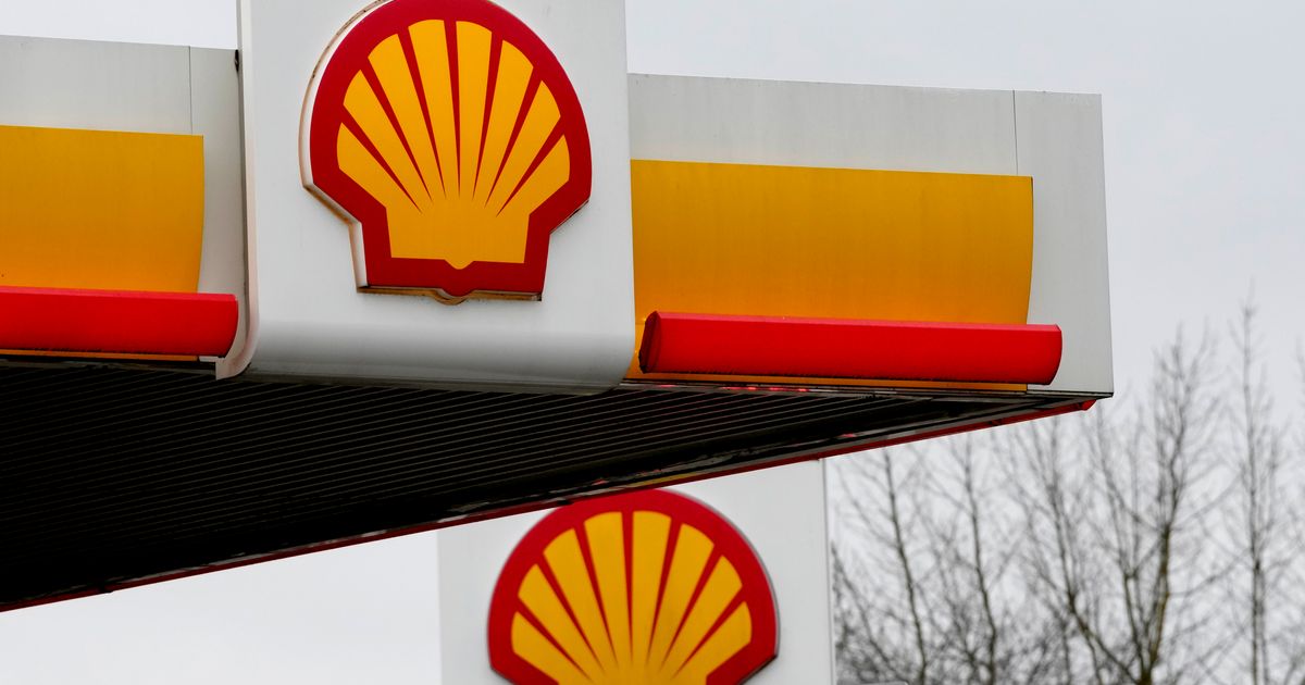Shell CEO calls it ‘irresponsible’ to cut oil production now | The ...