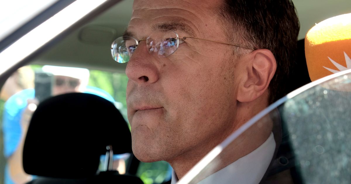 The Dutch prime minister hands in his resignation as the government ...