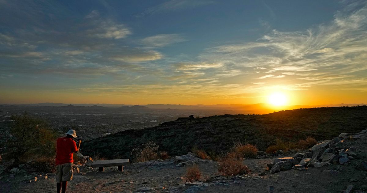 A look at how the desert city of Phoenix copes with summer heat | The ...