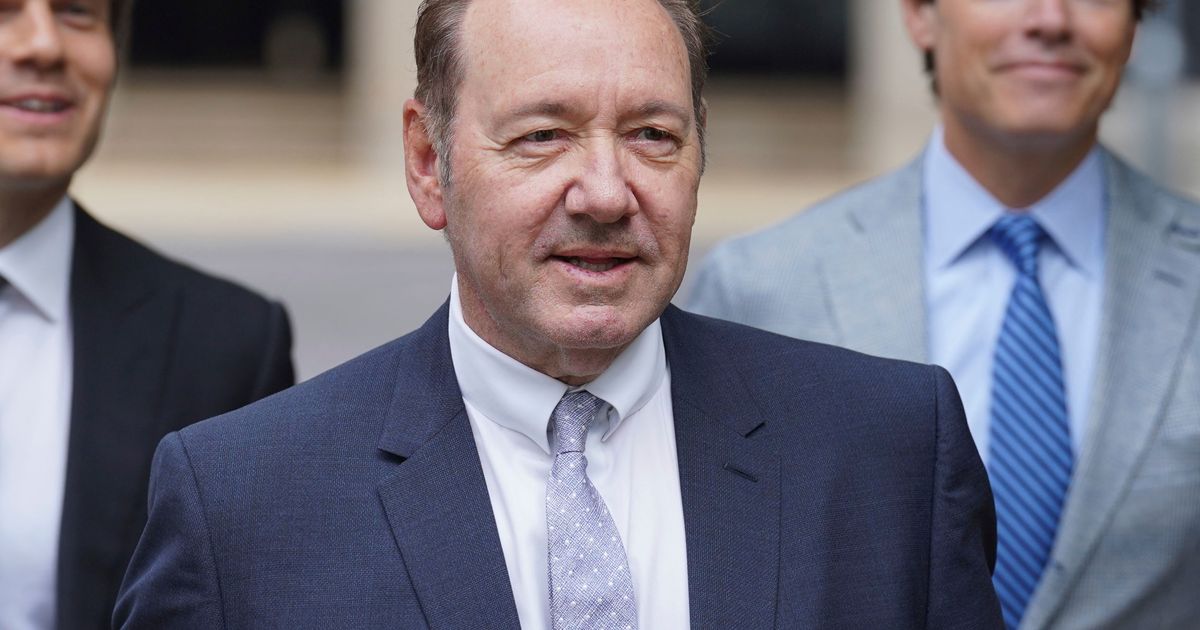 Accuser says he told Kevin Spacey after crude advance, ‘I don’t bat for ...