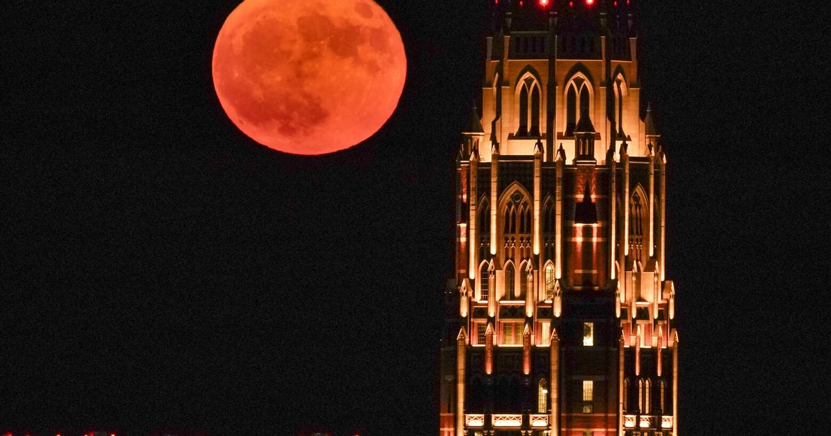 AP PHOTOS: The first supermoon in August rises around the world | The ...