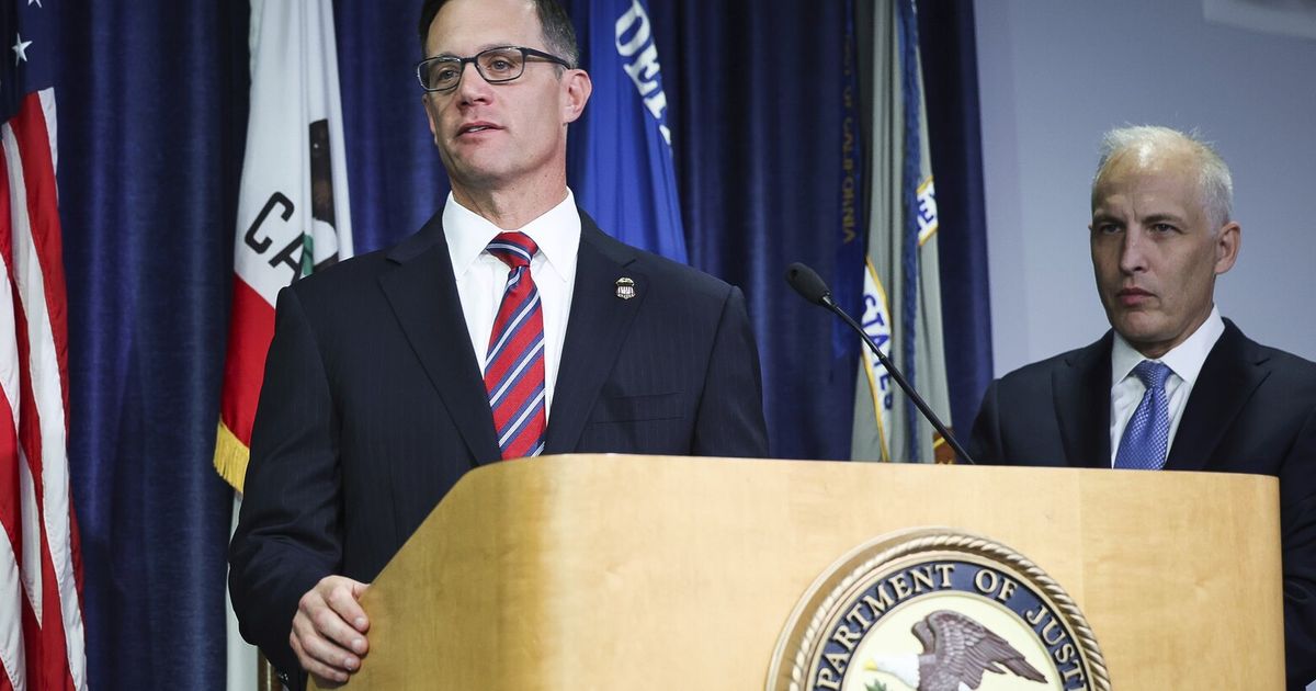 Us Navy Sailors Mom Encouraged Him To Pass Military Details To China