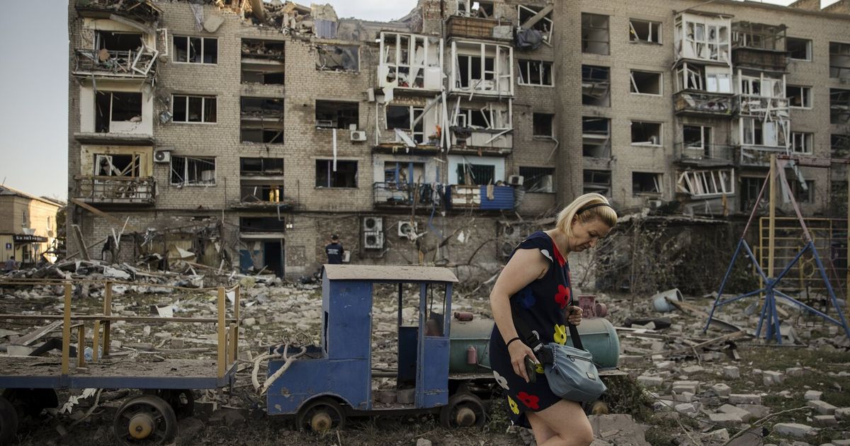 US is selling weapons to NATO allies to give to Ukraine, Trump says ...