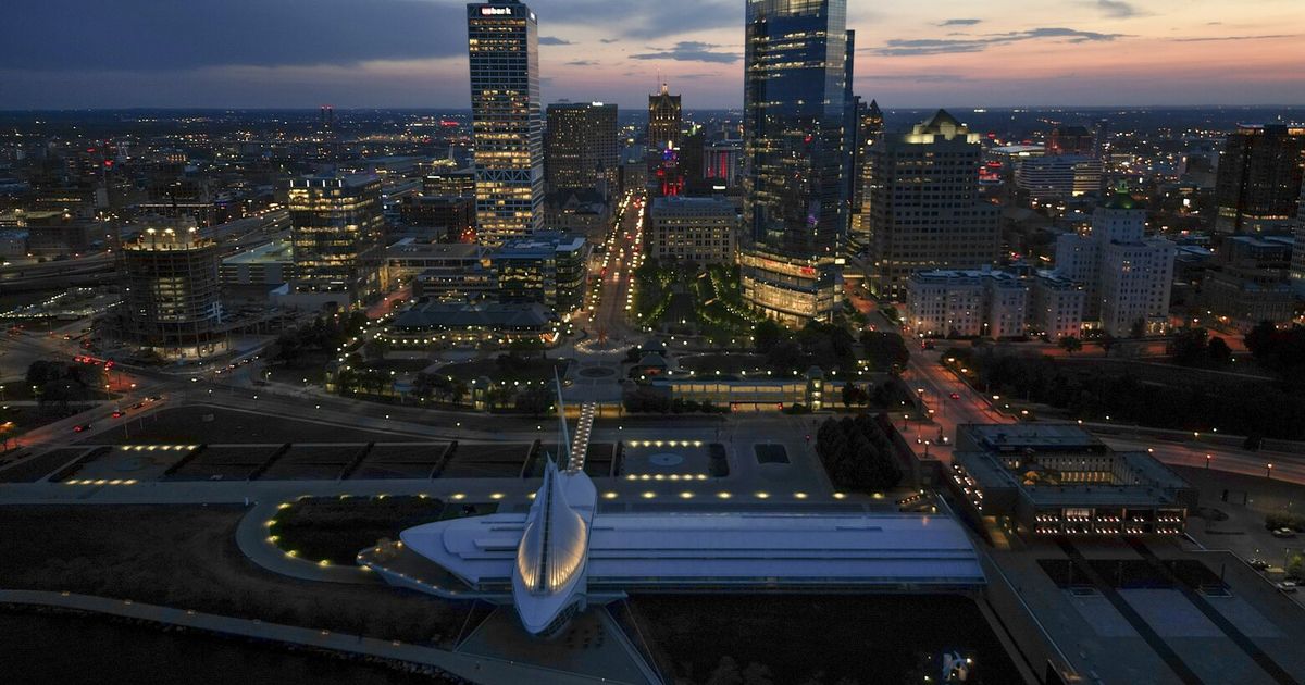 The GOP presidential debate puts a spotlight on Wisconsin, one of the ...