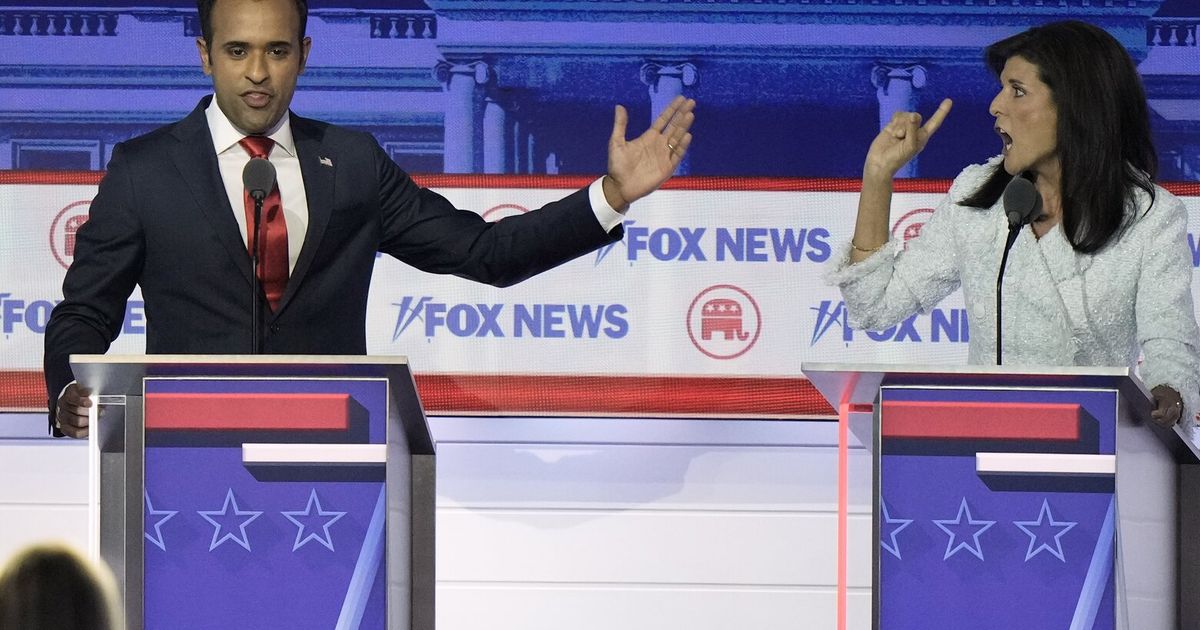 Republican candidates fight each other, and mostly line up behind Trump ...