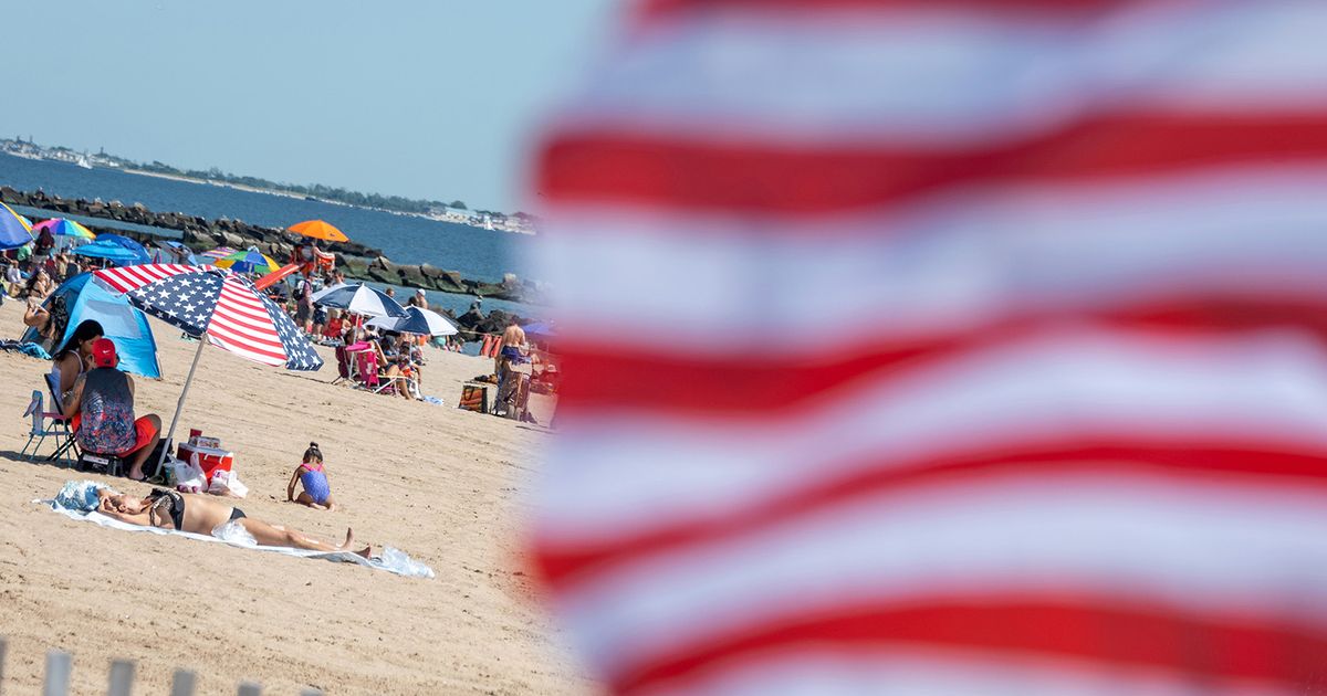 Labor Day’s forgotten older workers | The Seattle Times