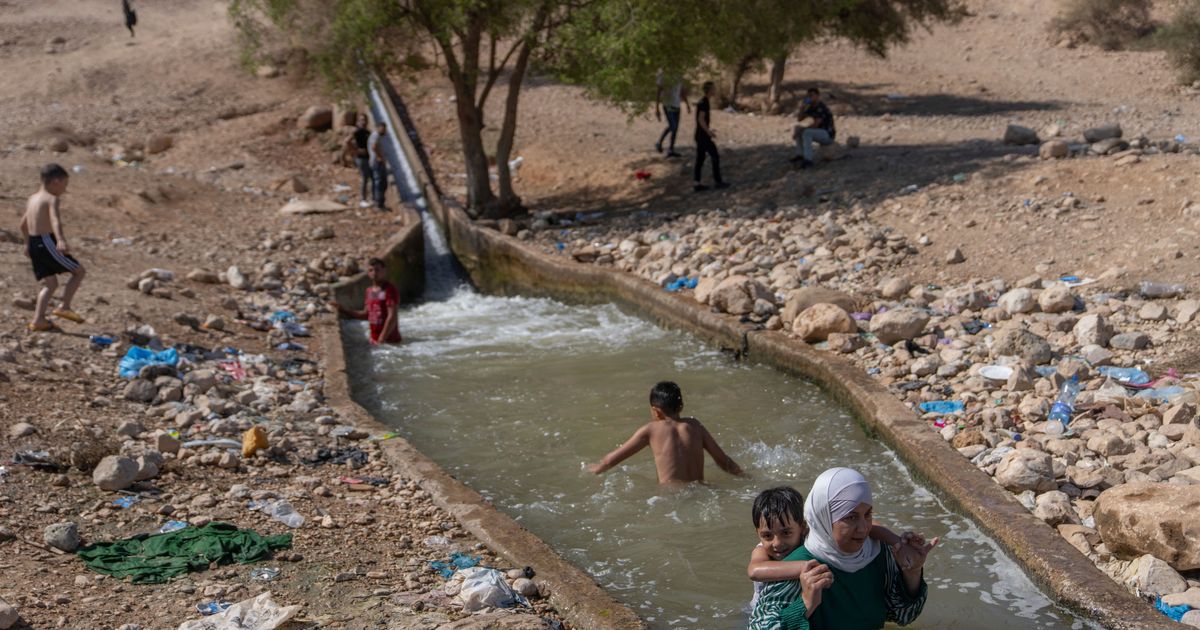 As Israeli settlements thrive, Palestinian taps run dry. The water ...