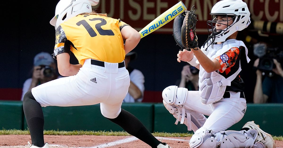 Stella Weaver, only girl playing at Little League World Series, gets a ...