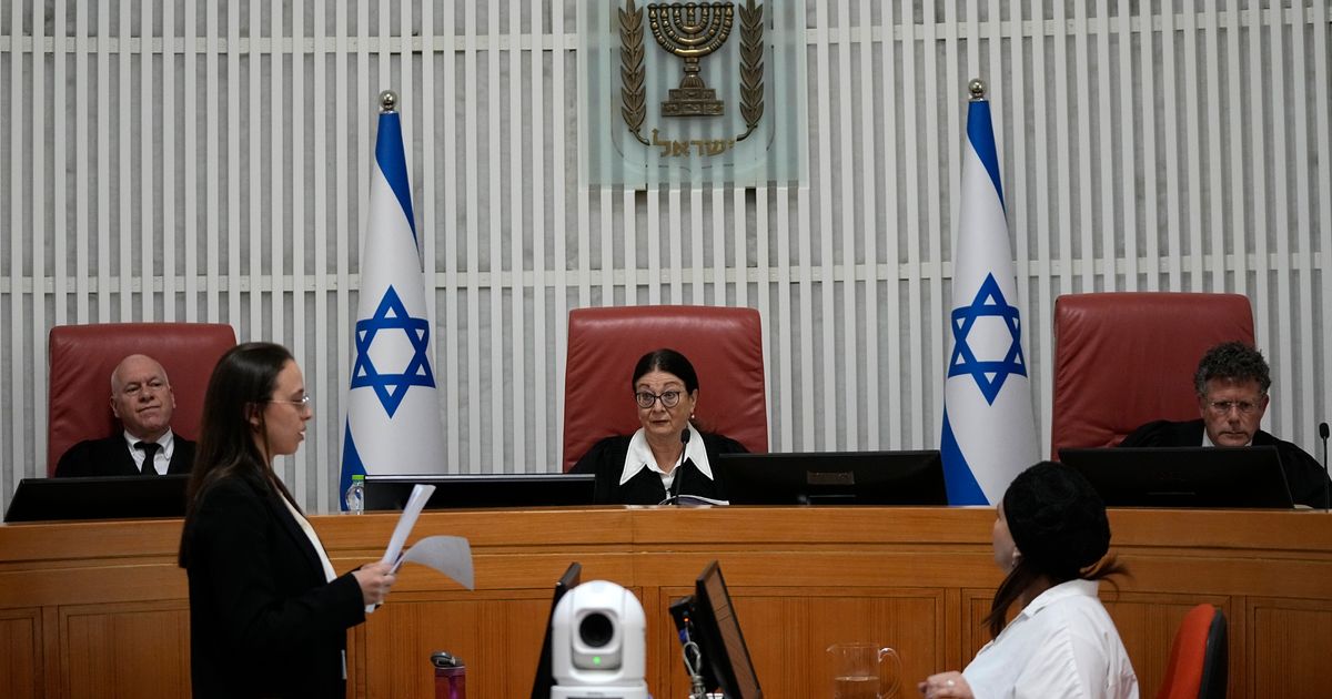 Israel’s Supreme Court hears case against a law protecting Netanyahu ...