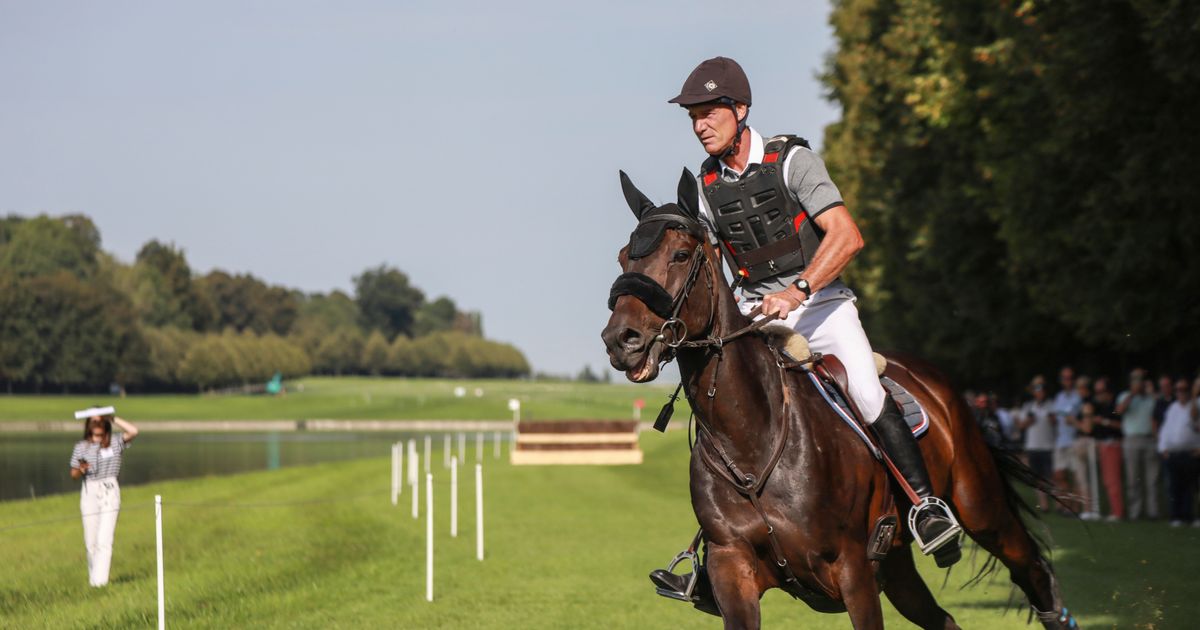 Horses gallop in Versailles Palace gardens to test the track for the ...