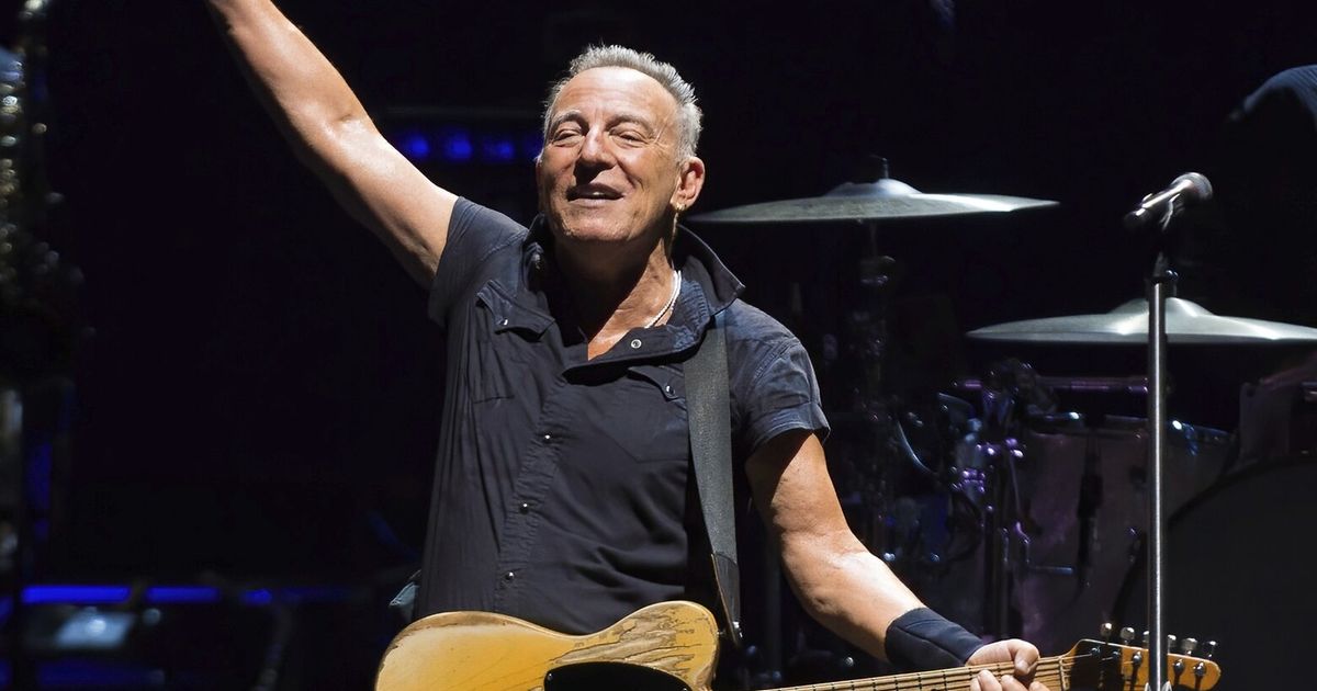 Bruce Springsteen postpones all 2023 tour dates until 2024 as he ...