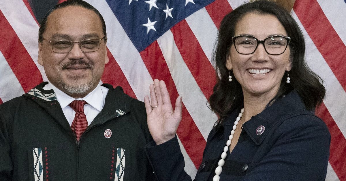 Husband of US Rep. Mary Peltola dies in an airplane crash in Alaska ...
