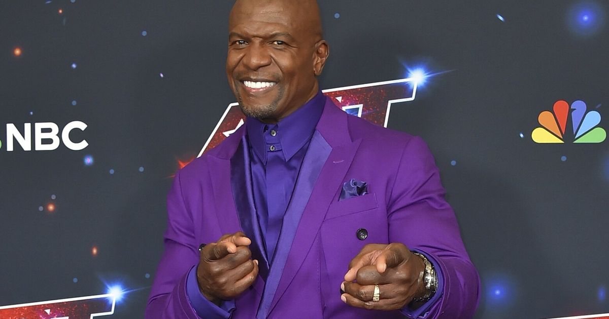 Terry Crews wears a positively purple suit for “America’s Got Talent ...