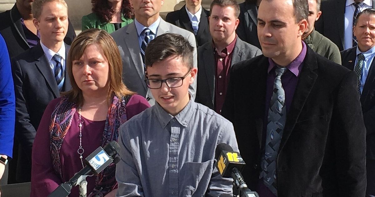 Appeals court takes up transgender health coverage case likely headed ...