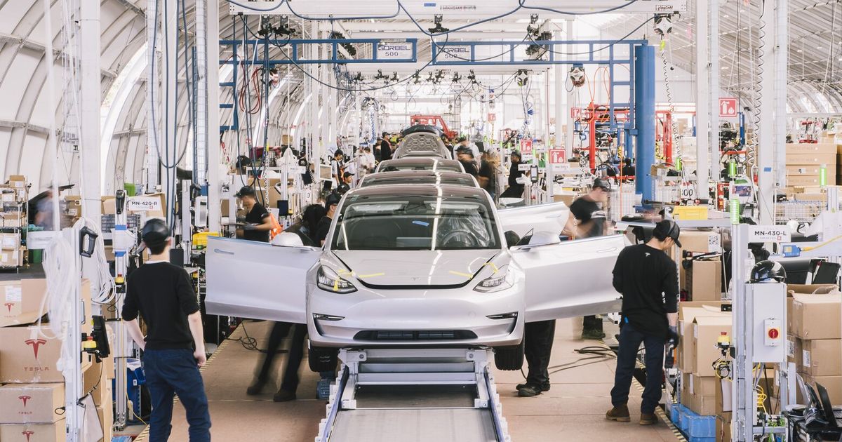 Tesla Sued For Racial Discrimination By U S Civil Rights Agency The