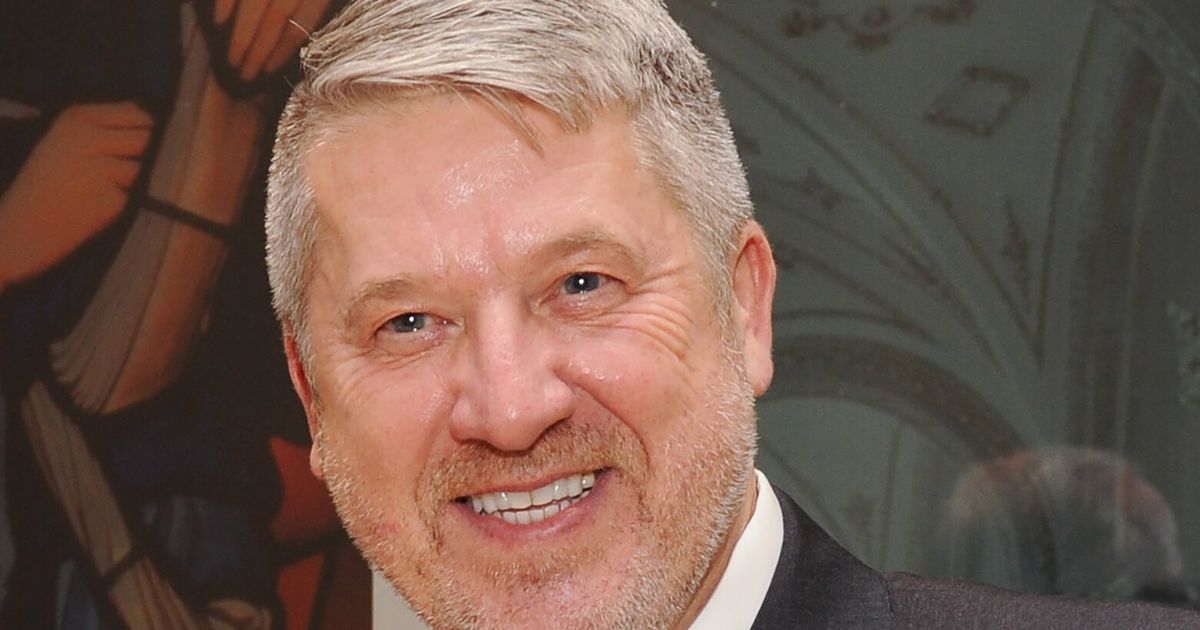 Bellevue Arts Museum director E. Michael Whittington departs | The ...