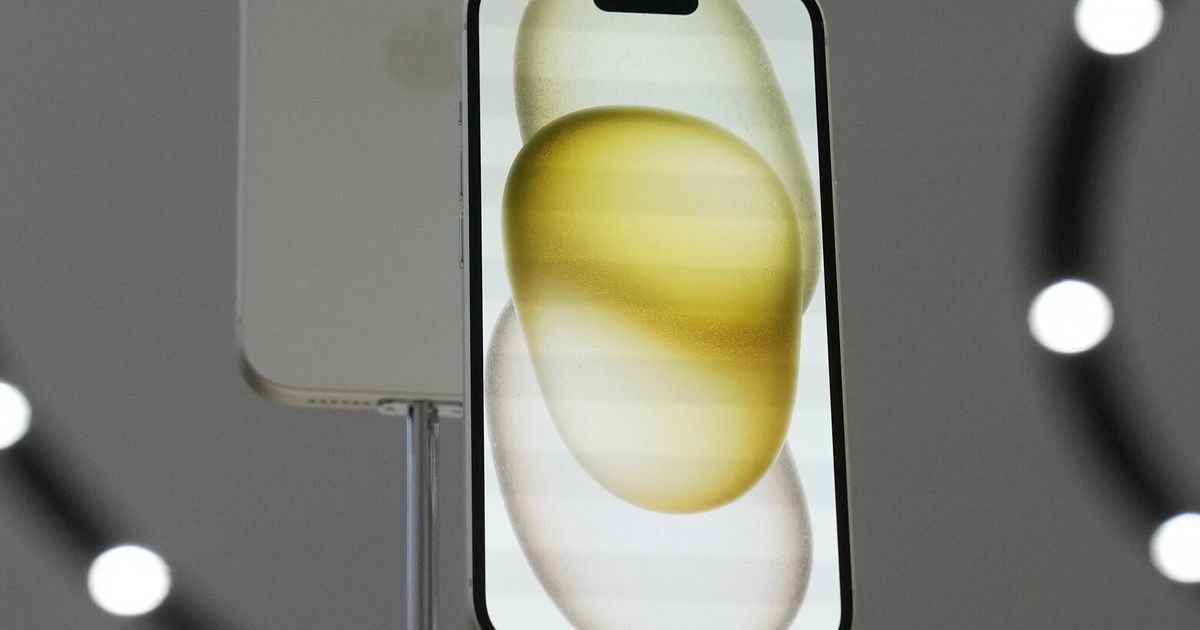 Apple says it will fix software problems blamed for making iPhone 15 ...