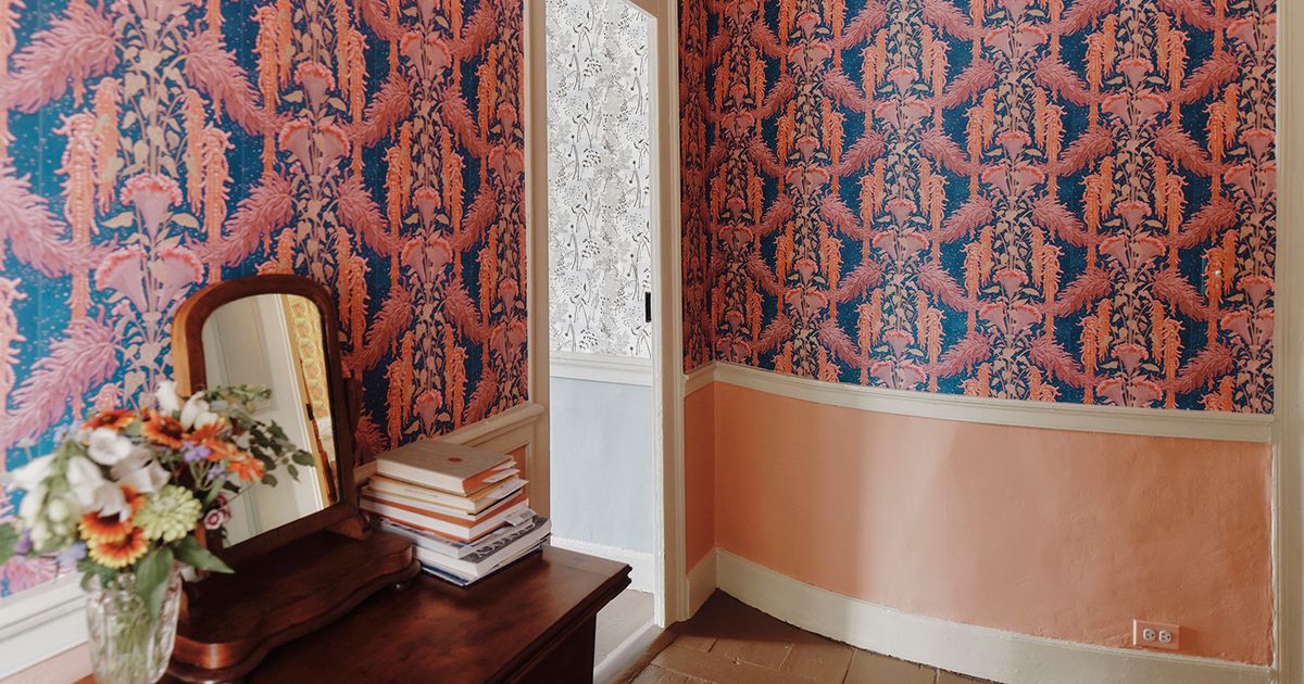 With 18th century techniques, this engraver creates wallpaper inspired ...