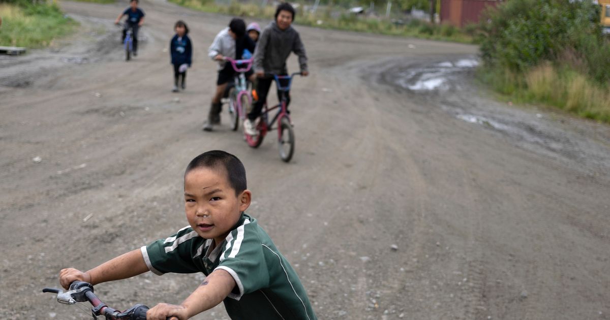 Children in remote Alaska aim for carnival prizes, show off their ...