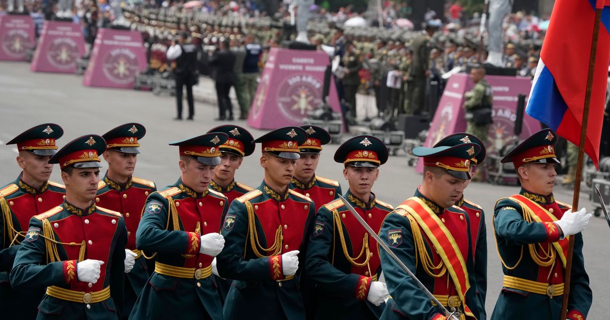 Mexican president defends inclusion of Russian military contingent in ...